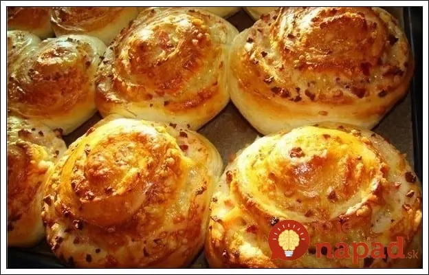 Vynikajúce syrové slimáky s bylinkami