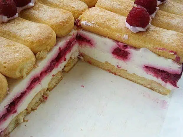 V tomto horku nepečiem: Ovocná STUDENÁ torta za 10 minút, zaručene sa ...