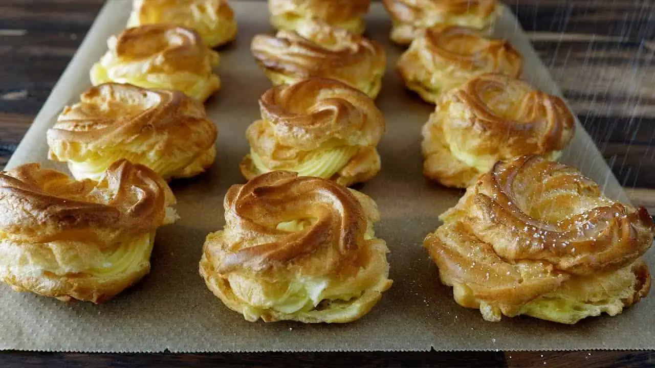 100 ročný recept na venčeky z odpaľovaného cesta: Chutia ako od starej ...