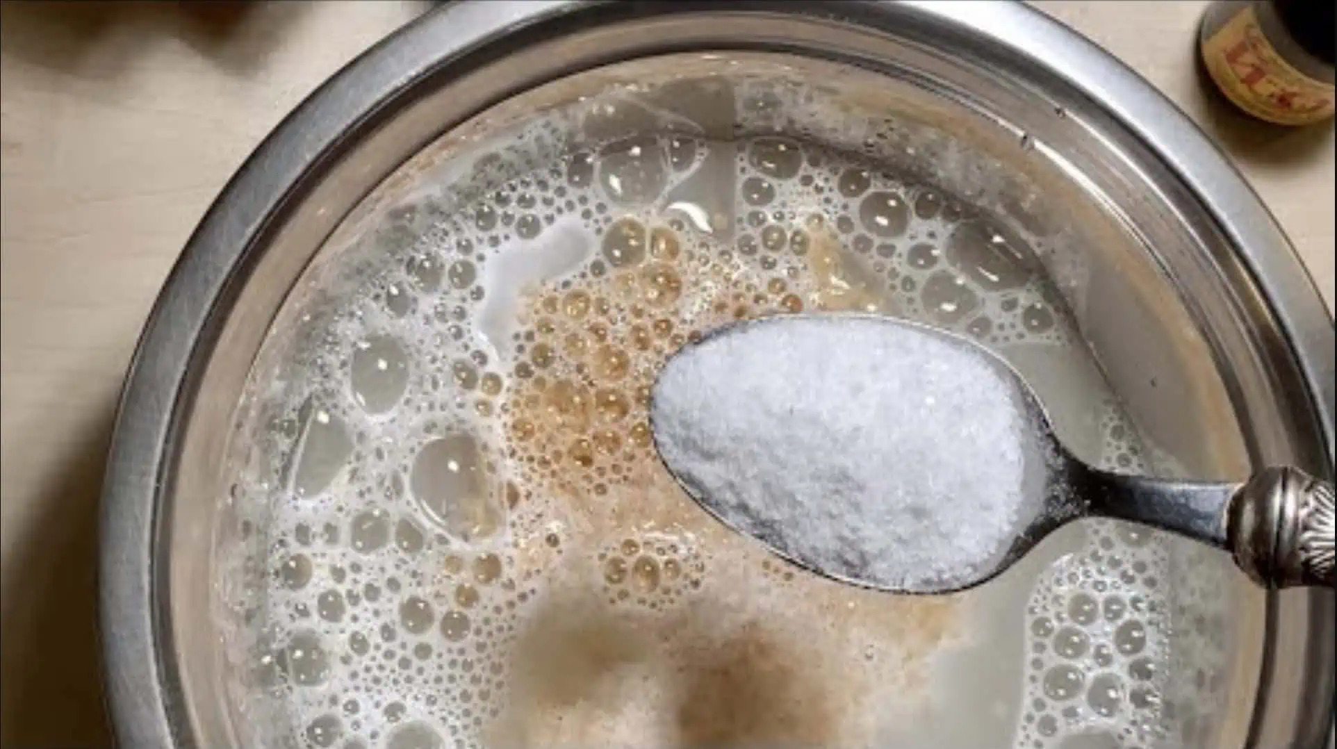 Tento kúpeľ na nohy je darom z nebies: Aplikujte ho na svoje boľavé ...