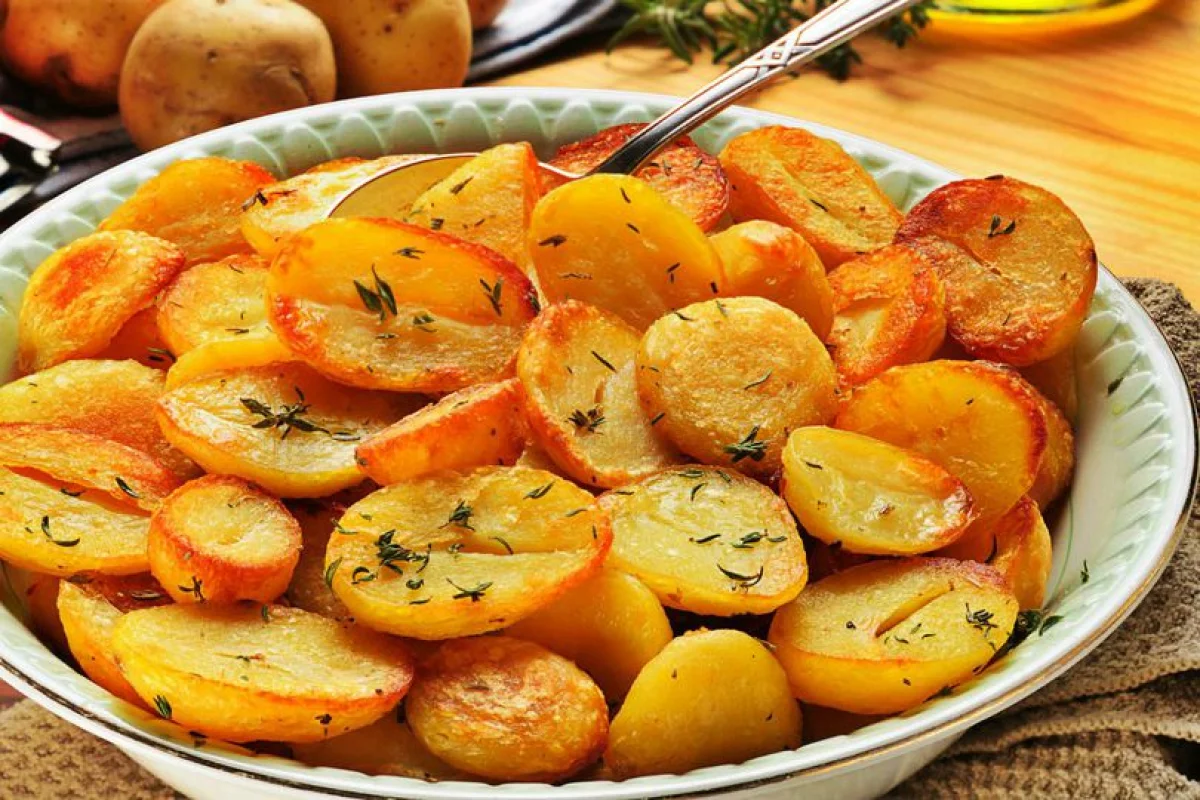 Dajte zemiaky do rúry TAKTO a budú dokonale chrumkavé a nenasiakli tukom: Sú lepšie ako ...