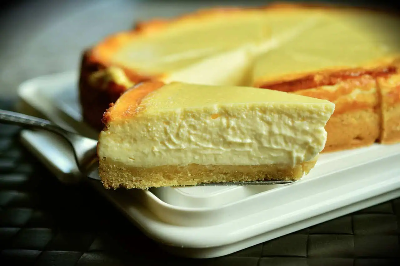Nový recept na cheesecake s tvarohom a jablkovou plnkou: Bude to váš ...